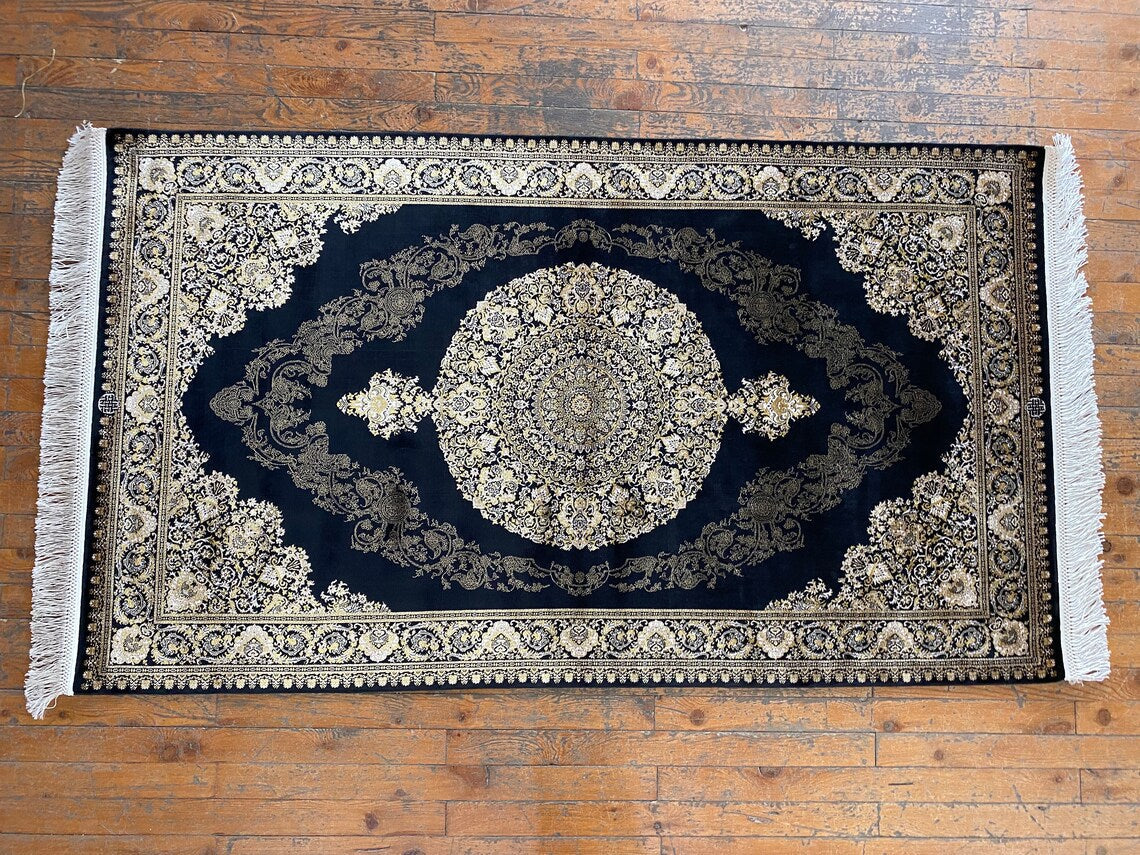 Black Medallion Turkish Silk Carpet 3x5ft